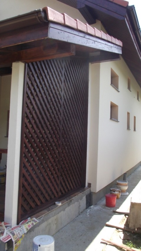 Grilaj panou din lemn de brad exterior - Scari Din Lemn Masiv ...